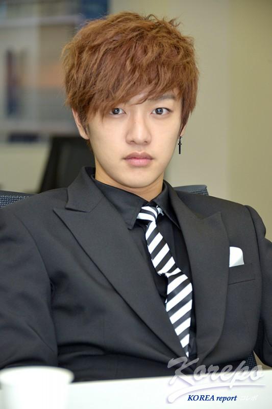 「個別インタビュー」CROSS GENEが明かす初主演映画「ZEDD」の撮影秘話！ 「実銃を使ったガンアクションは緊張の連続」 | K-POP ...