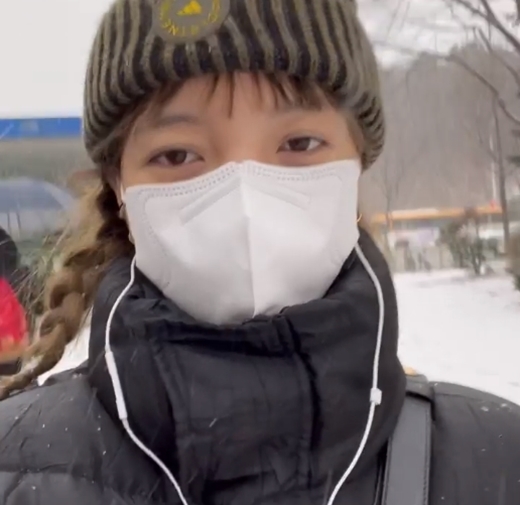 ジミン（元AOA）、雪降る中歩く姿をSNSに公開「一緒に歩きましょう」 | K-POP、韓国エンタメニュース、取材レポートならコレポ！