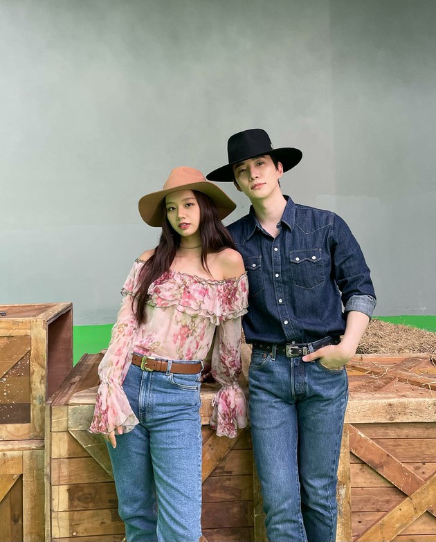 ヘリ（Girl’s Day）、ジュノ（2PM）とCM撮影の合間にパチリ | K-POP、韓国エンタメニュース、取材レポートならコレポ！