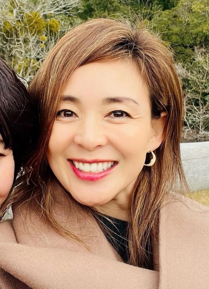 “サランちゃんママ ”モデルSHIHO、 露天風呂で認証ショット …夫の秋山成勲も驚くの”割れた背筋” | K-POP、韓国エンタメニュース ...