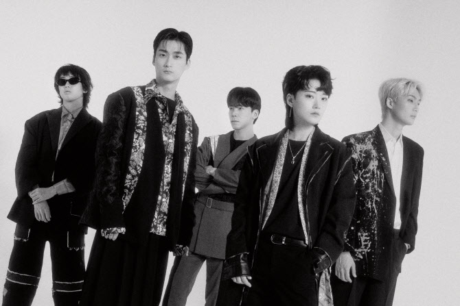 バンド「TOUCHED」、音楽フェスティバル「ビューティフルミントライフ2023」で最高ルーキー賞 | K-POP、韓国エンタメニュース、取材 ...