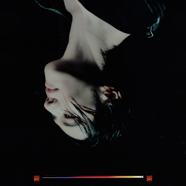 ≪今日のK-POP≫ユギョムの「LOLO」 ロマンチックな歌詞と甘い歌声が陶酔感へと誘う | K-POP、韓国エンタメニュース、取材レポート ...