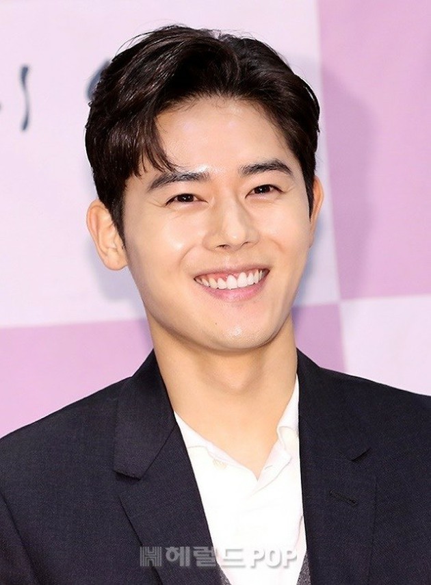 「BTS（防弾少年団）」ジョングクと「ZE：A」を言及したSNSに「ZE：A」キム・ドンジュンがコメント書き込み…“頑張ろう” | K-POP、韓国エンタメニュース、取材レポートならコレポ！