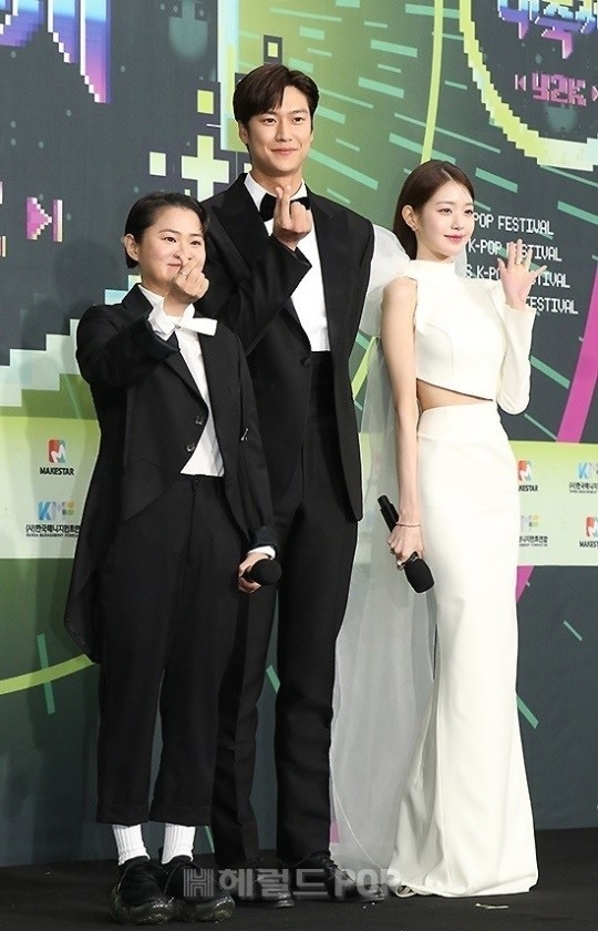 【公式】「KBS歌謡祭」、今度は日韓開催？KBS側「まだ確定していない」 | K-POP、韓国エンタメニュース、取材レポートならコレポ！