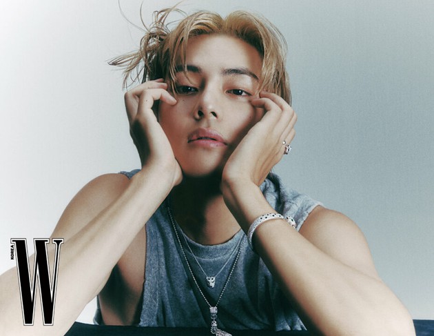 「BTS（防弾少年団）」V、グラビア＆インタビュー公開…ミン・ヒジンとのコラボの理由“「f(x)」のアルバムからインスピレーション” | K-POP、韓国エンタメニュース、取材レポートならコレポ！