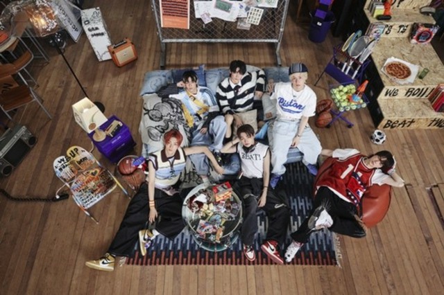 「TWS」、2ndミニアルバム初オフィシャルフォト大放出…6人の”ナード美“少年の素朴な魅力 | K-POP、韓国エンタメニュース、取材 ...