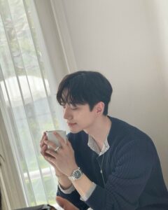 「2PM」ジュノ、「SPUR」のグラビアビハインドを公開…素敵すぎるBカット | K-POP、韓国エンタメニュース、取材レポートならコレポ！