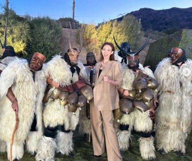 モデルSHIHO、「やっぱりモデル」…すらりと高い“サランちゃんのママ”が見せる「洗練＆優雅」 | K-POP、韓国エンタメニュース、取材レポートならコレポ！